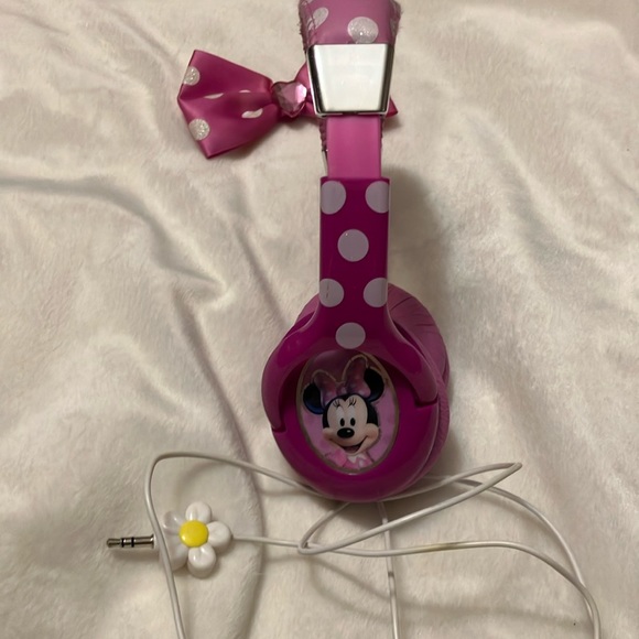 Disney | Headphones | Minnie Mouse Headphones For Wired Low Volume ...